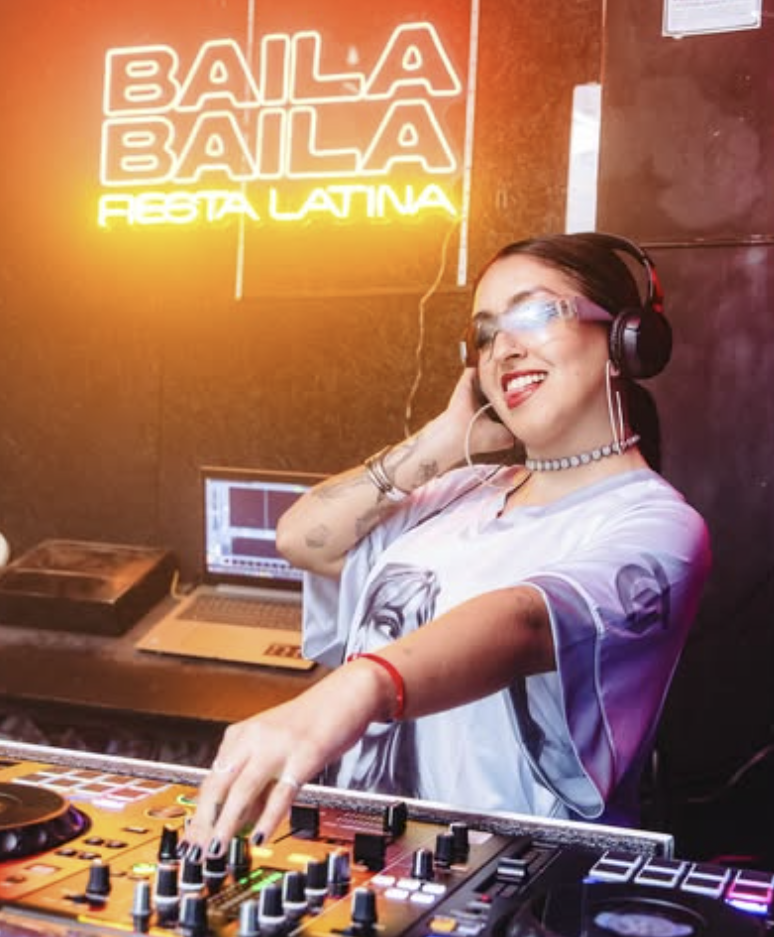 Baila Baila - Anda Direito